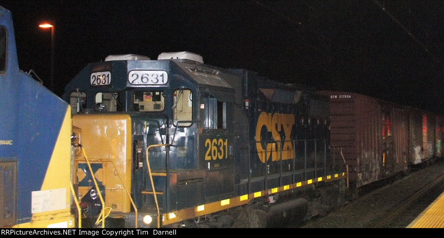 CSX 2631 on Q438